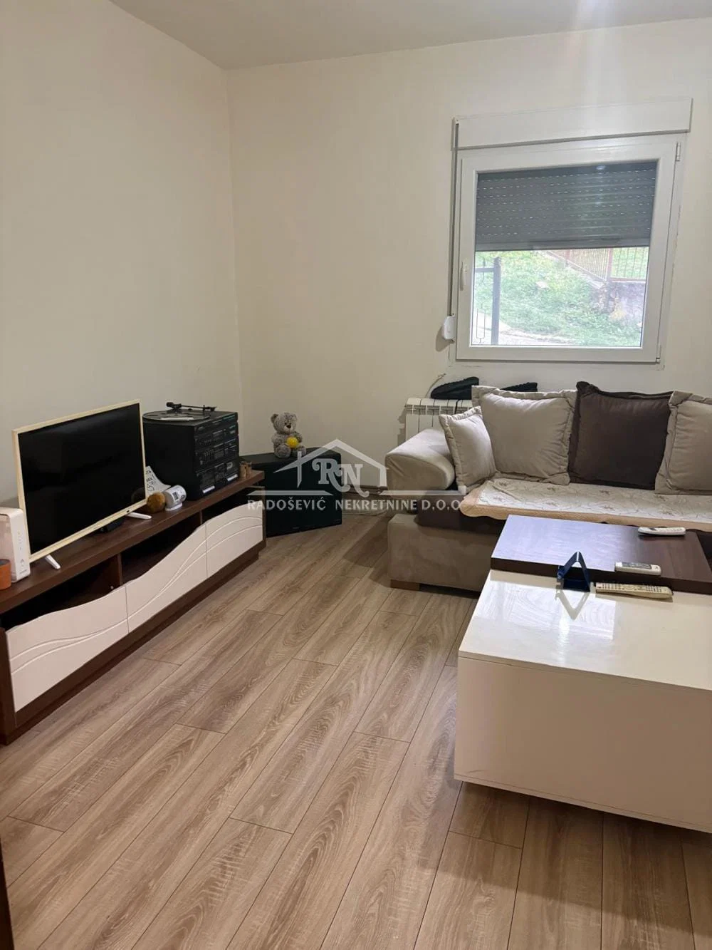 Kuća na prodaju, Lipovica, Beograd, 215m², 132.000 €