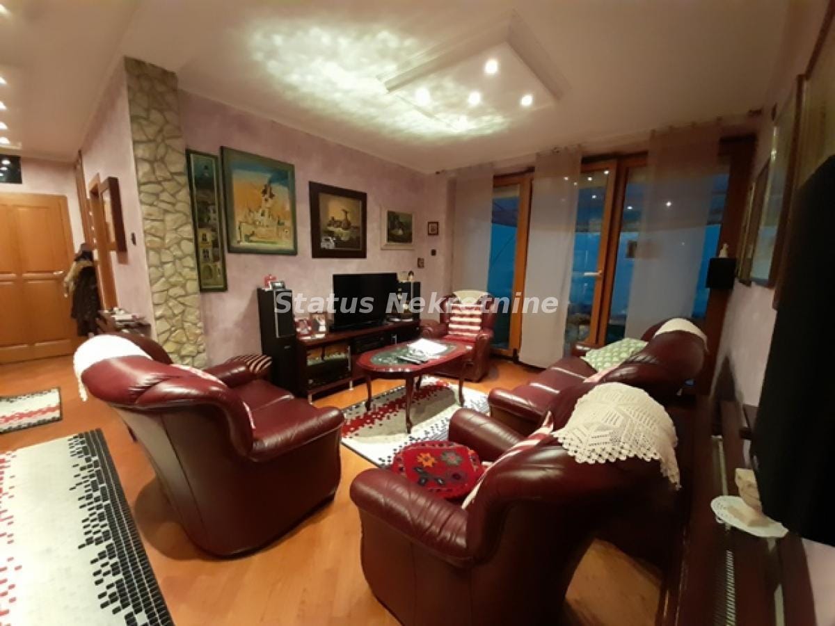 Trosoban stan na prodaju, Grbavica, Novi Sad, 54m², 184.650 €