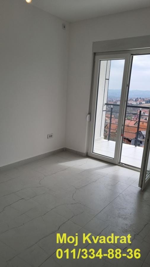 Trosoban stan na prodaju, Kaluđerica, Beograd, 81m², 136.000 €