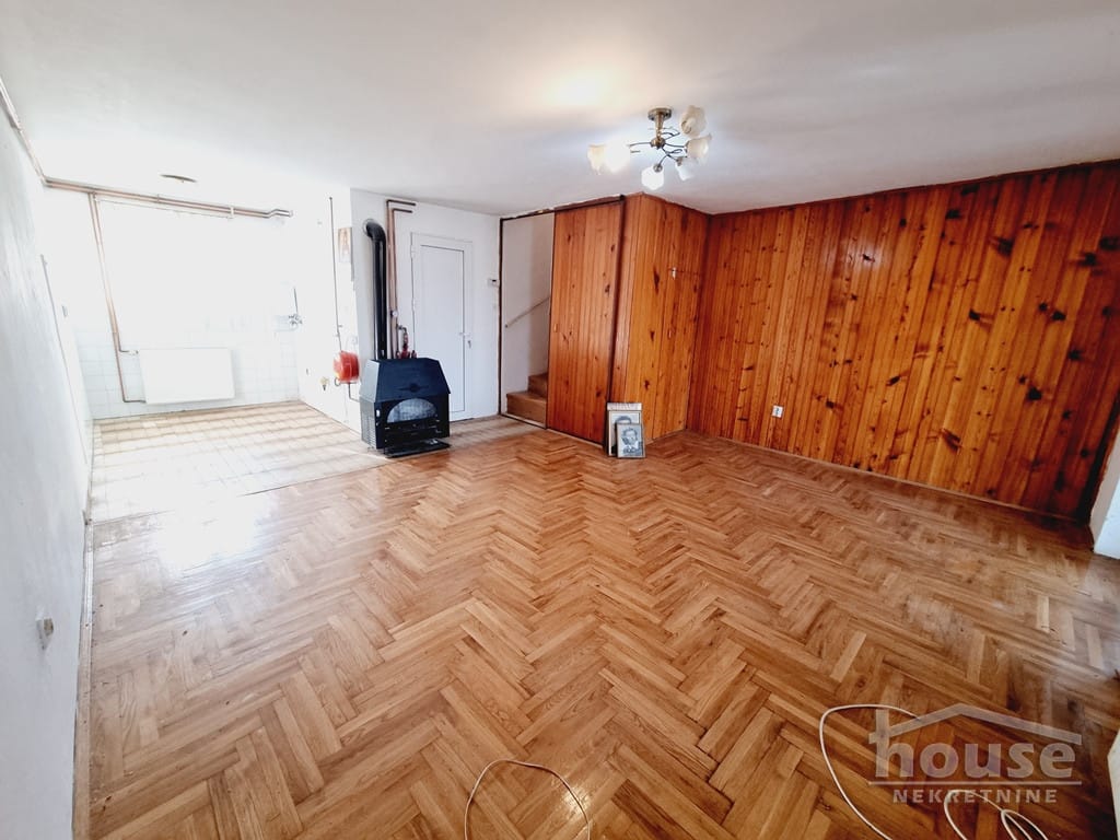 Kuća na prodaju, Torine, Novi Sad, 150m², 150.000 €