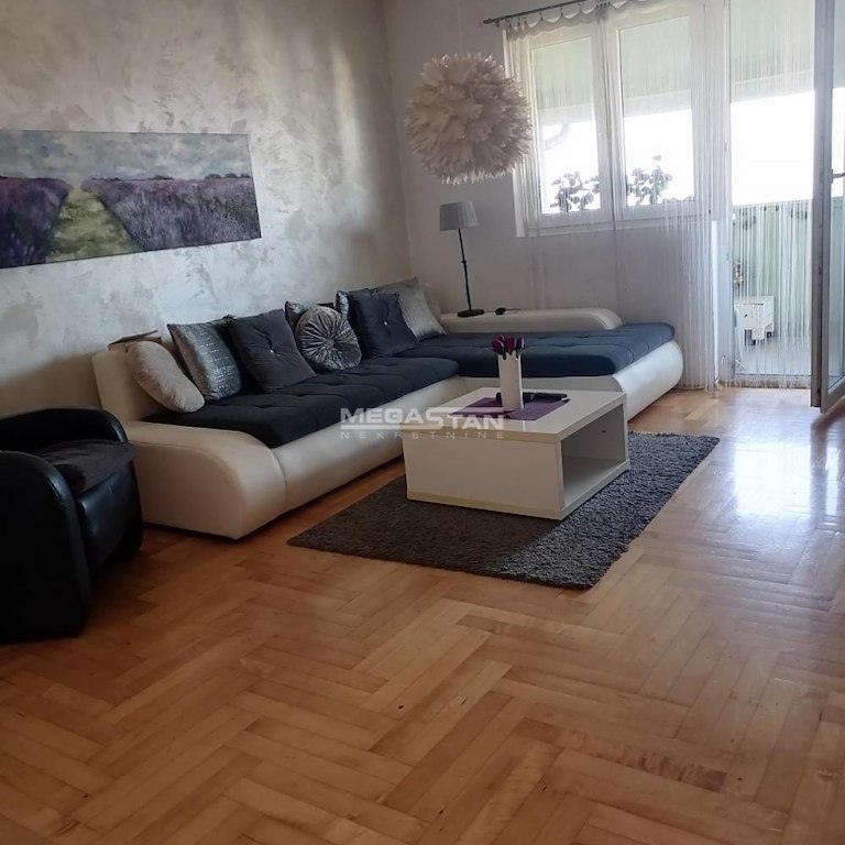 Karaburma, duplex, hitna prodaja.