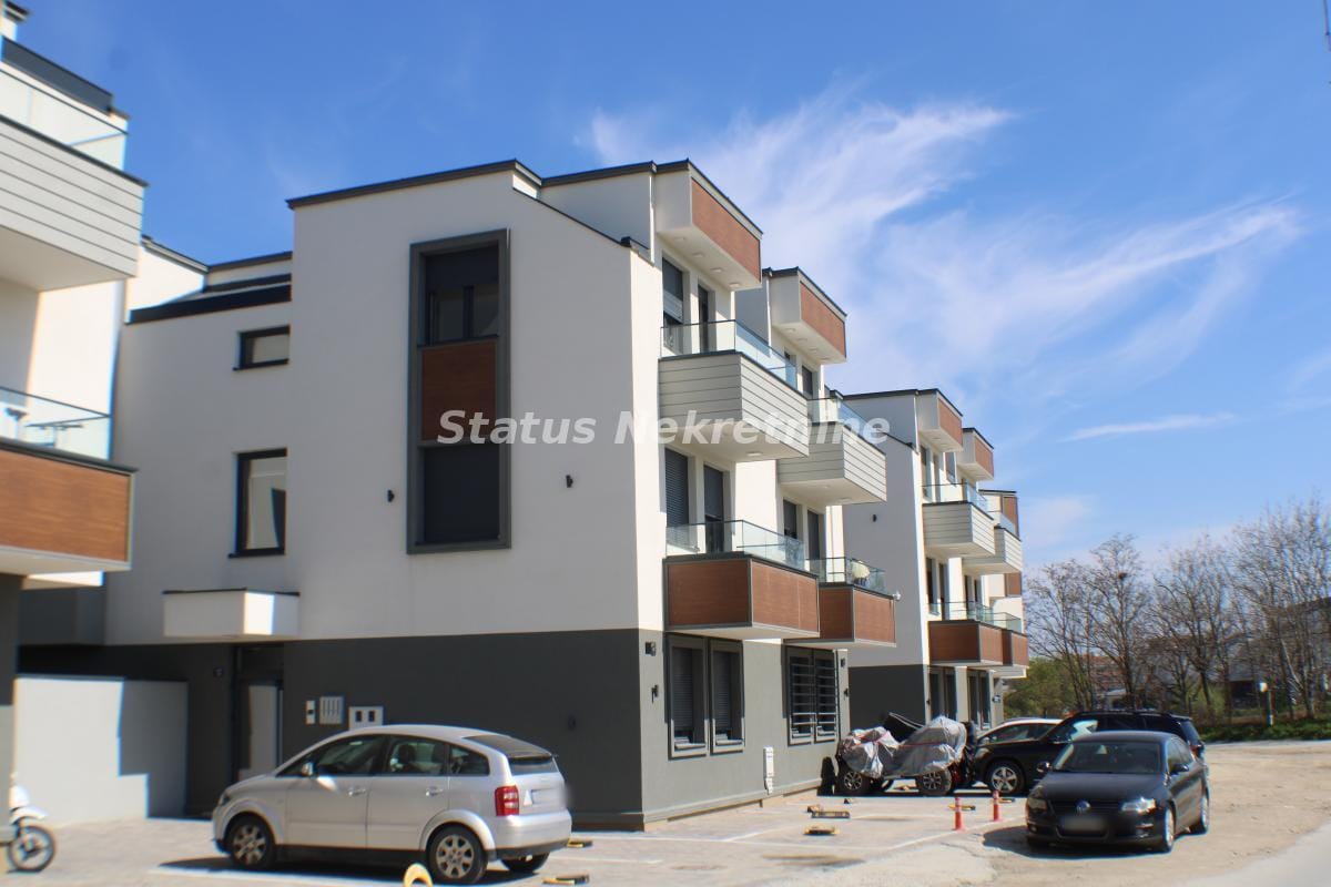 Trosoban stan na prodaju, Petrovaradin, Novi Sad, 77m², 175.000 €