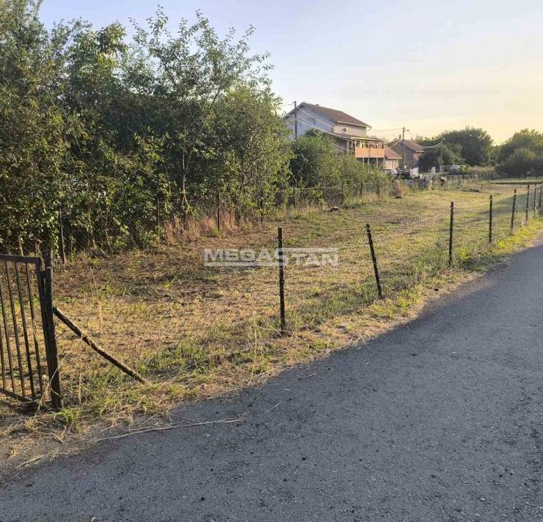 Železnik, uknjižen plac.