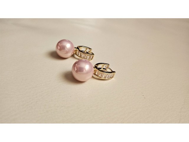 Pearl Drop Huggie crystal minđuše, novo
