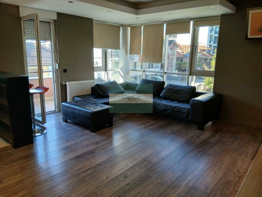 Dvoiposoban stan, Kragujevac | Izdavanje · 76m² · 600€