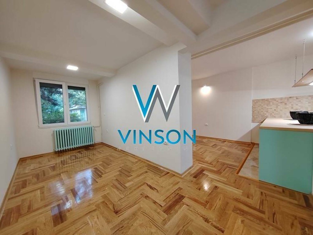 Poslovni prostor / Lokal, Novi Sad - Centar | Izdavanje · 37m² · 350€