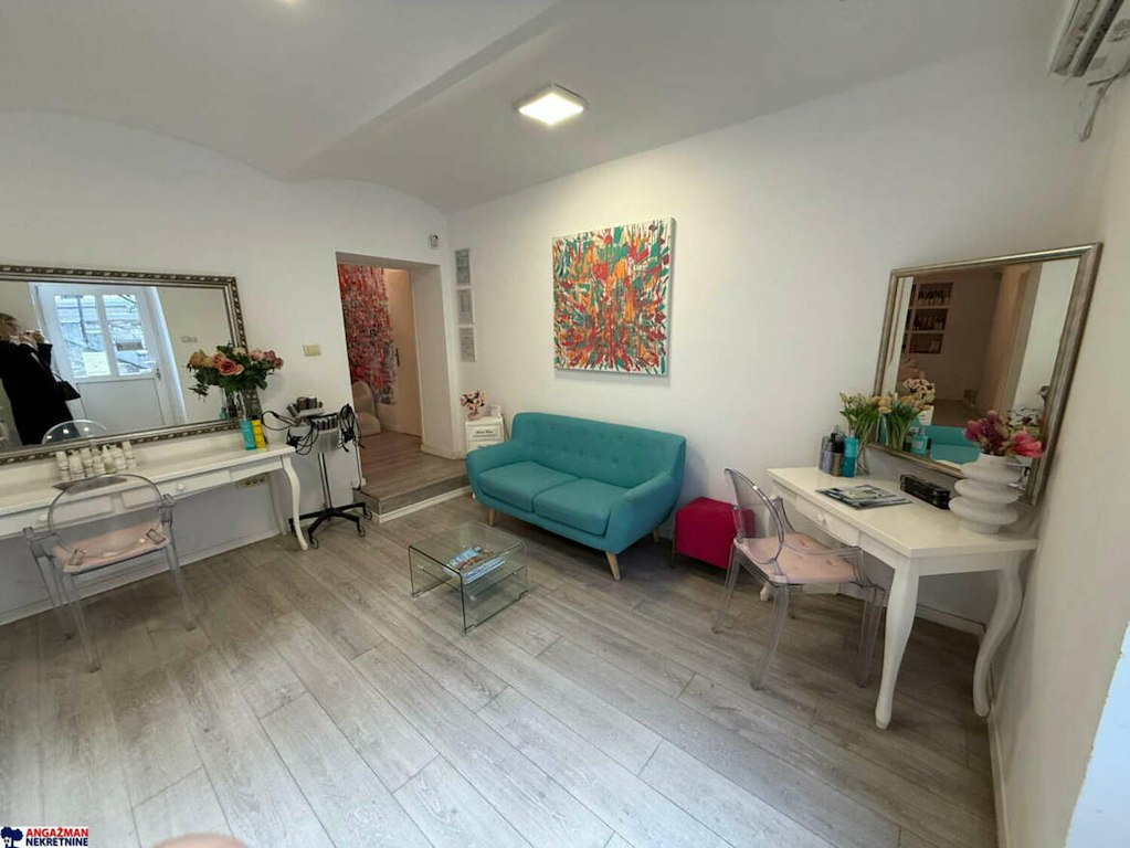 Poslovni prostor / Lokal, Beograd - Kalenić pijaca | Izdavanje · 48m² · 500€