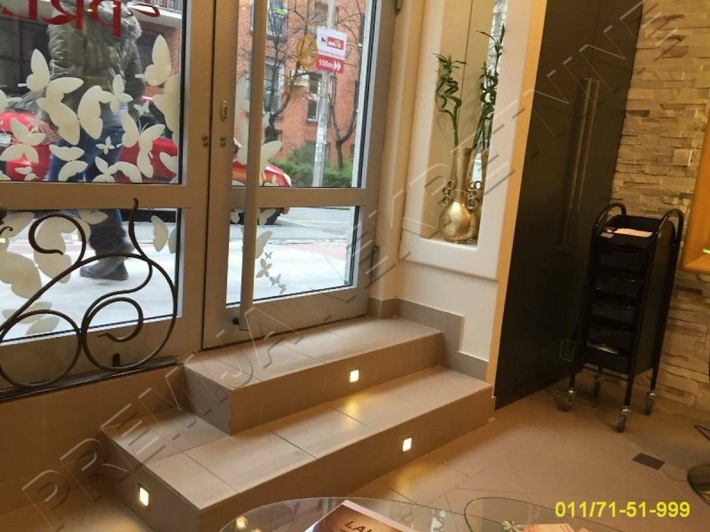 Poslovni prostor / Lokal, Beograd – Đeram | Izdavanje · 58m² · 800€