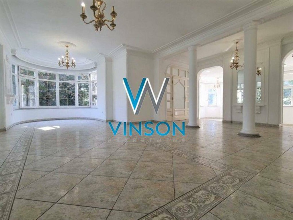 Poslovni prostor / Lokal, Novi Sad - Nova Detelinara | Izdavanje · 300m² · 3.800€