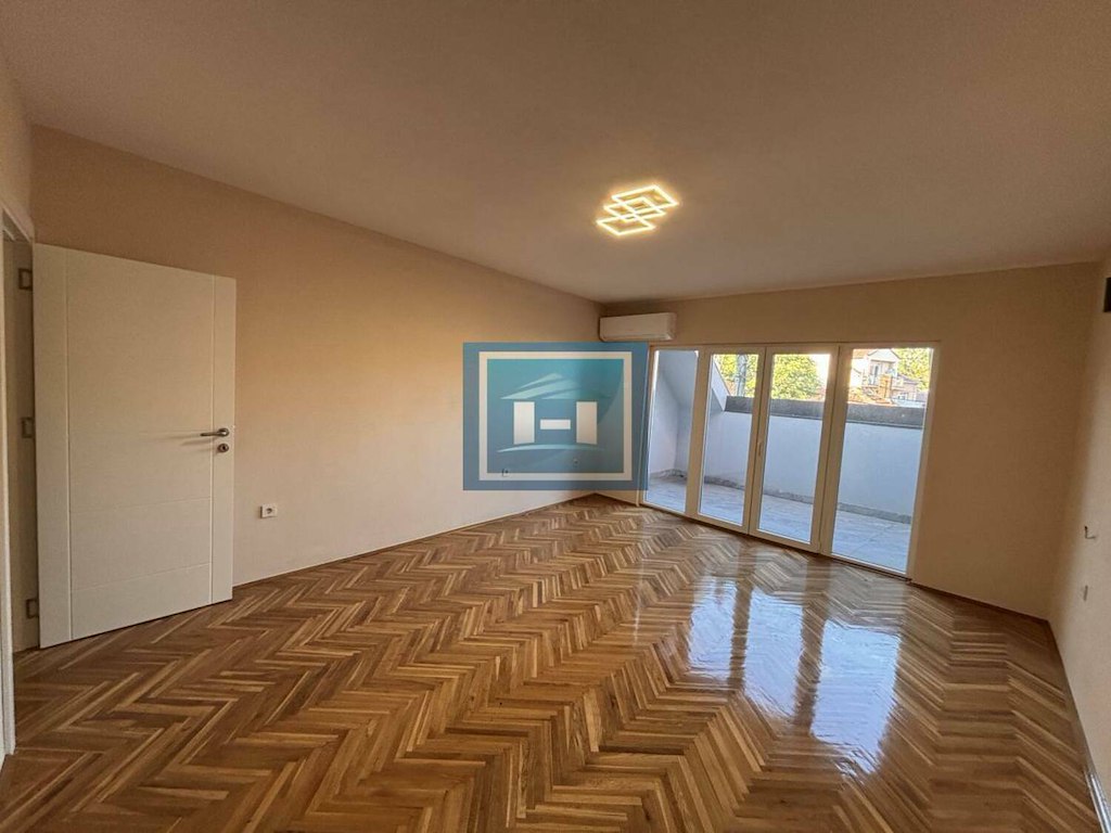 Trosoban stan, Jagodina | Prodaja · 107m² · 72.000€