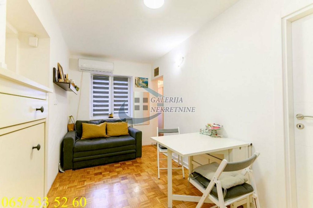 Dvoiposoban stan, Beograd - Trg Nikole Pašića | Prodaja · 44m² · 270.000€