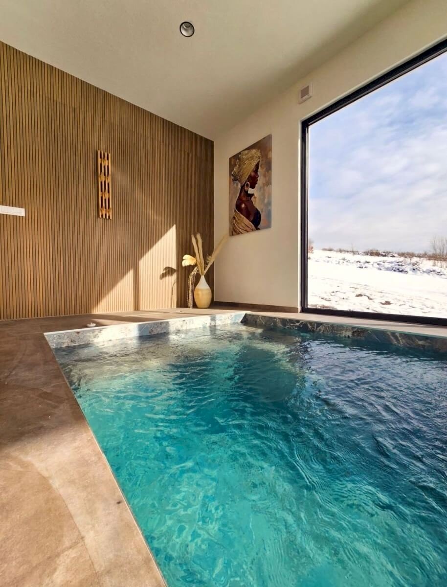 Solea- Indoor Pool