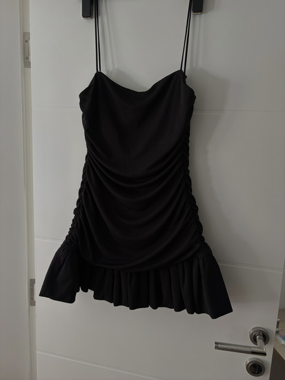 ZARA crna haljina,odgovara i S