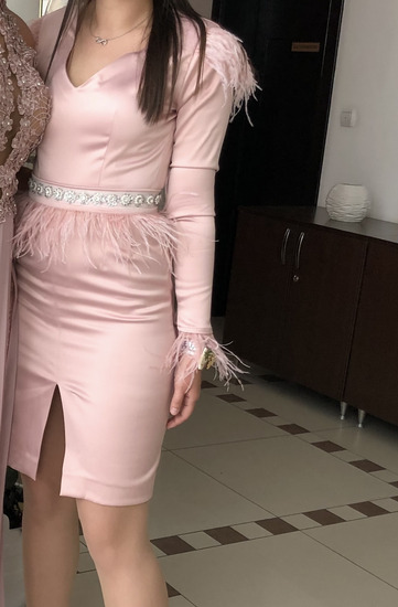 Roze haljina