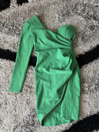 Prelepa zelena haljina vel M