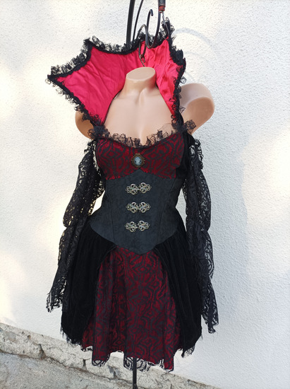 Gothic Vamp Haljina od Pliša i Čipke M/L