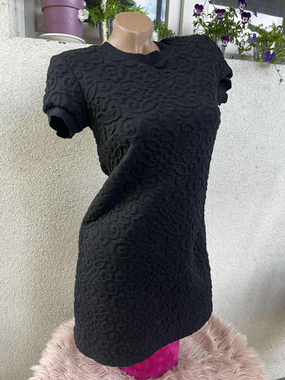 Zara mini crna sa cveticima