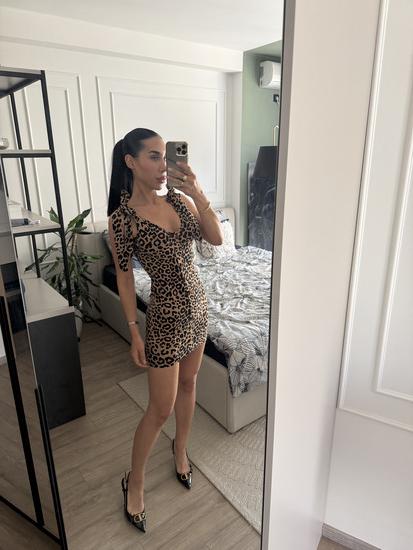Pretty little thing haljinica leopard printa