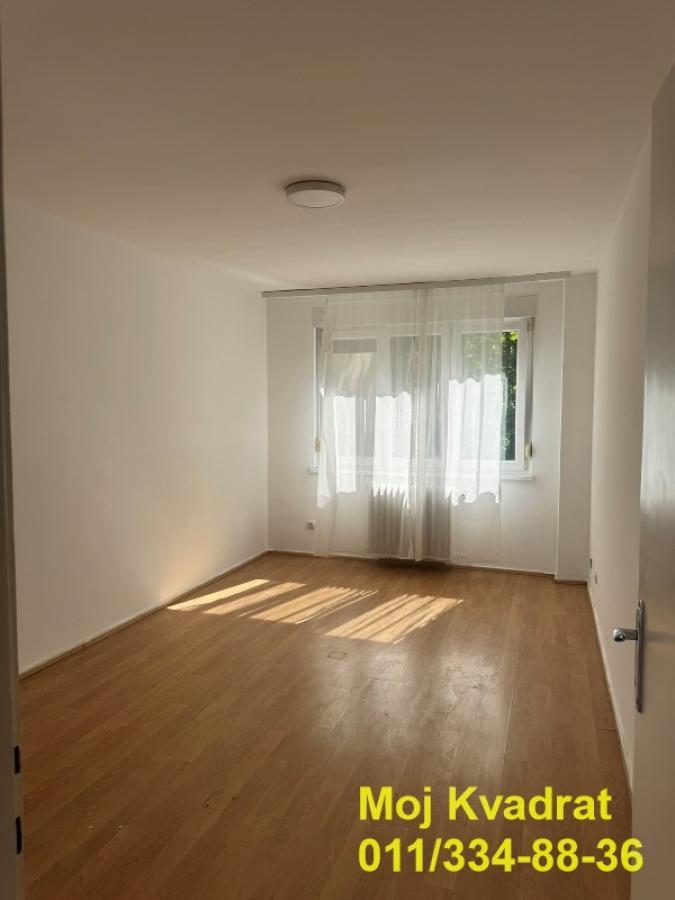 Palilula, Palilulska pijaca - 27. marta, 57m2