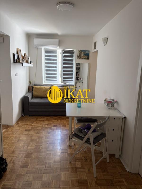 Dvoiposoban stan na prodaju, 44m2, 270.000€