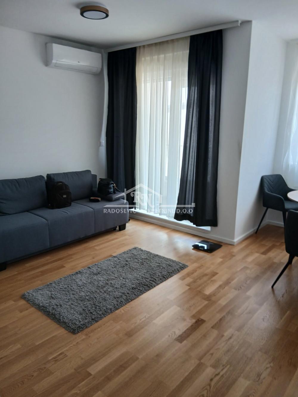 Braće Mihajlović Tripić, Jednoiposoban stan na prodaju, 45m2, 115.000€