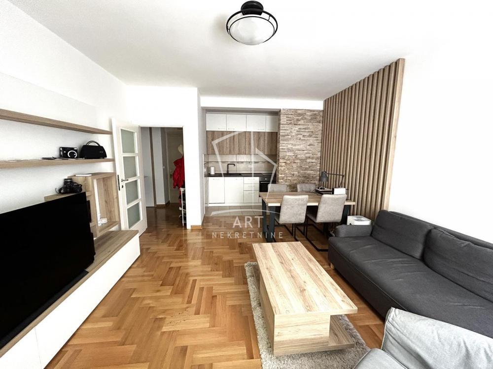 Križanićeva, Trosoban stan za izdavanje, 64m2, 750€