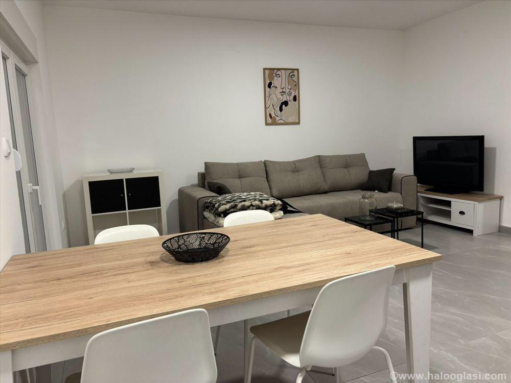Medakovićeva, Jednoiposoban stan za izdavanje, 50m2, 450€