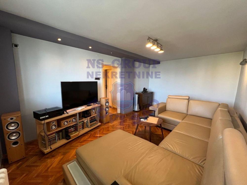 Trosoban stan na prodaju, 66m2, 156.560€