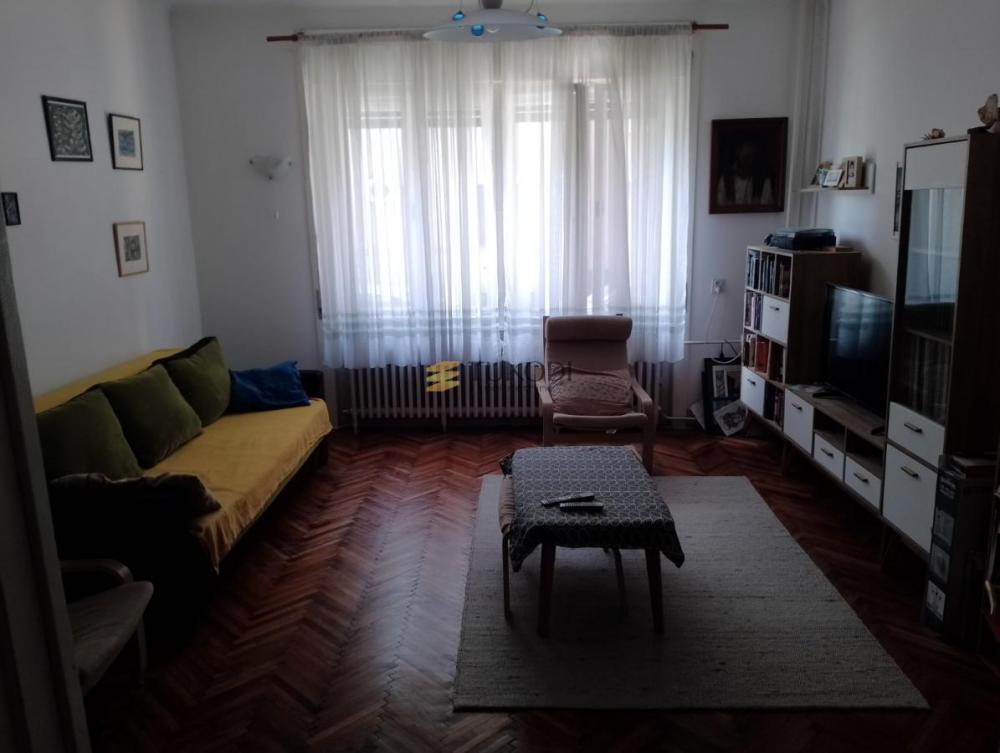 Trosoban stan na prodaju, 85m2, 220.000€