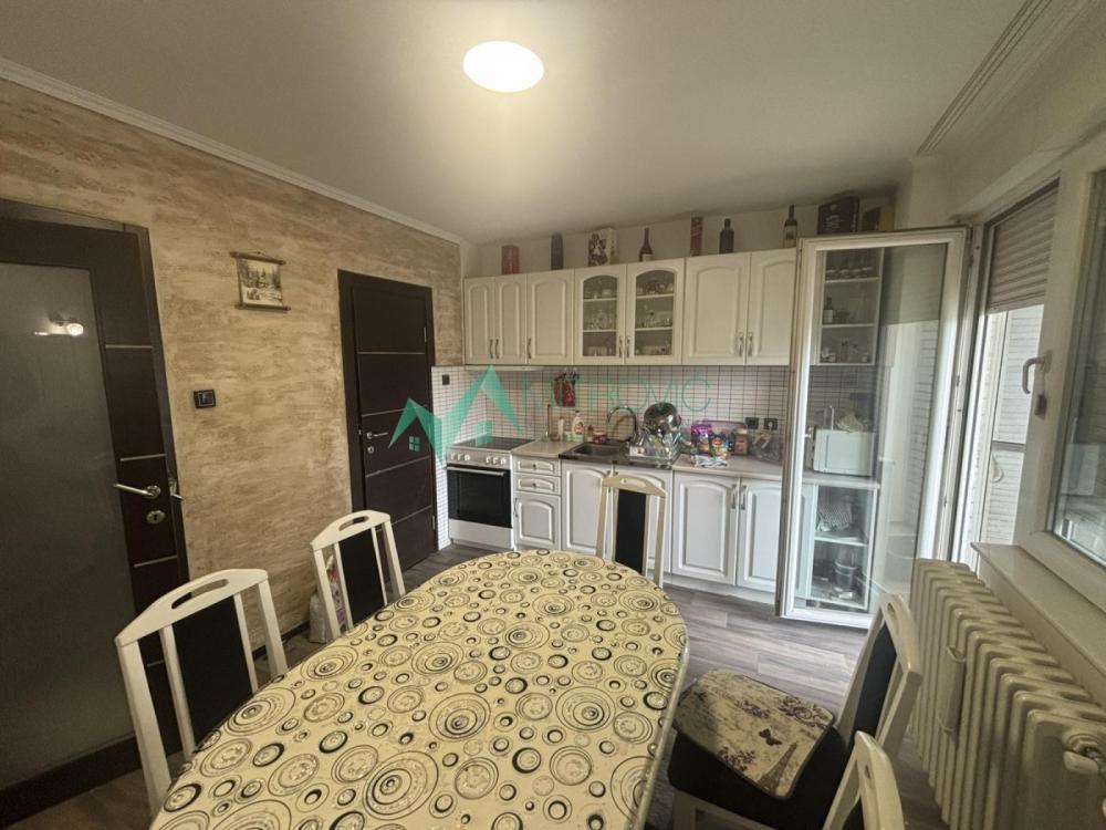 Trosoban stan na prodaju, 60m2, 159.650€