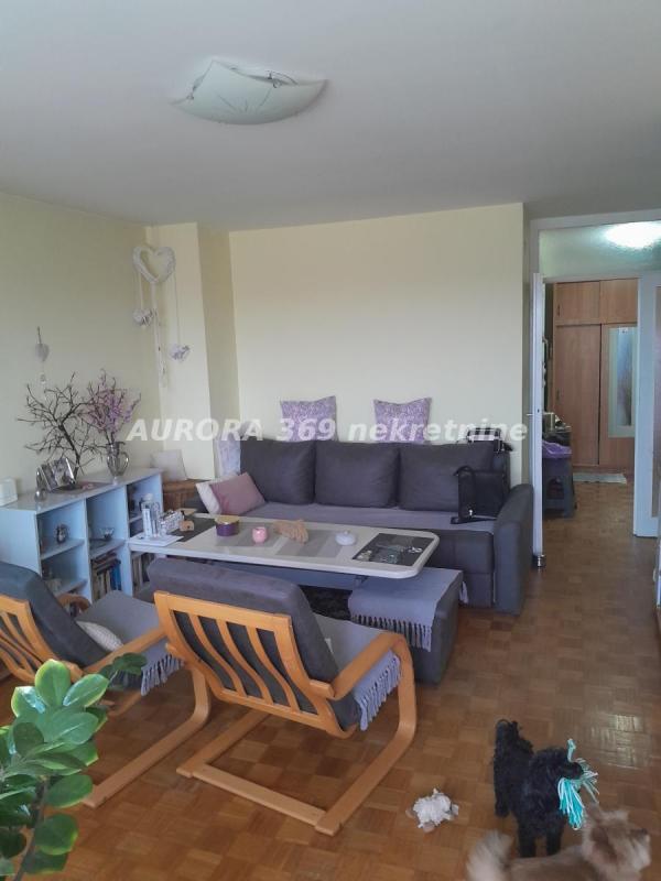 Trosoban stan na prodaju, 65m2, 164.800€