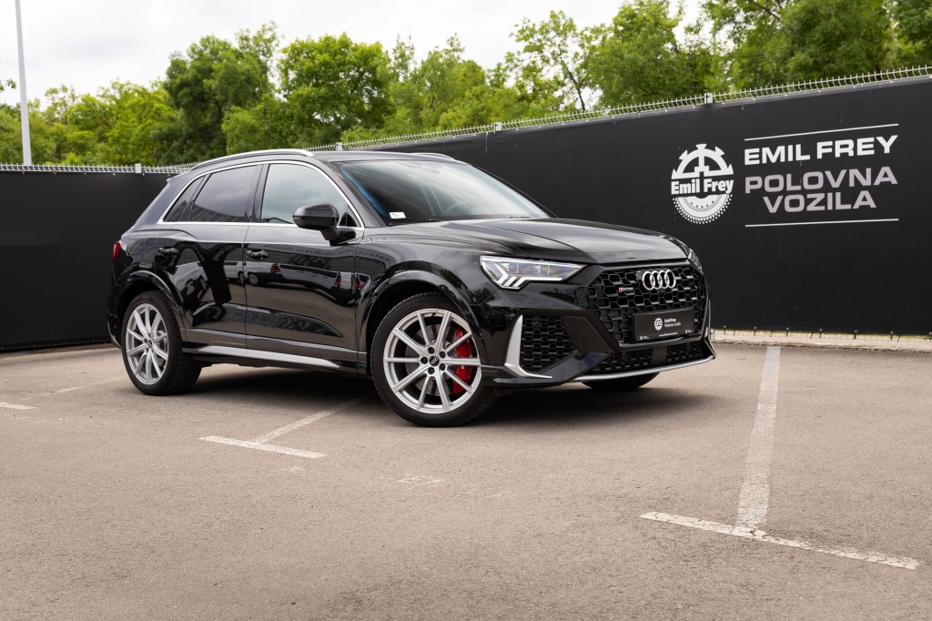 AUDI RS Q3