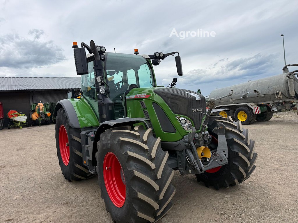 Fendt 724 traktor točkaš