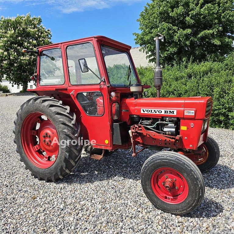 Prodaje se Volvo T430 traktor točkaš na aukciji