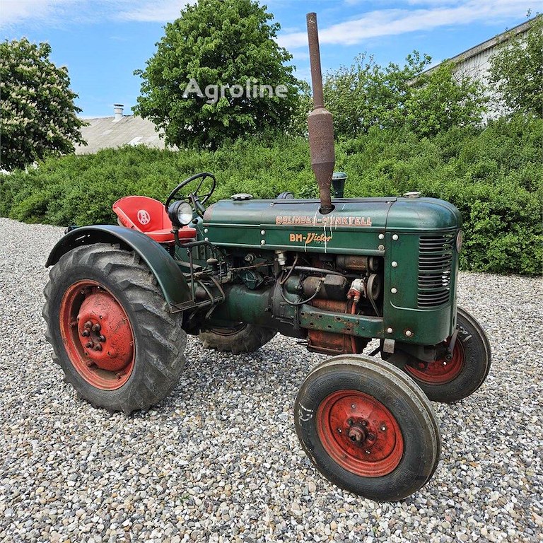 Prodaje se Victor 230 traktor točkaš na aukciji