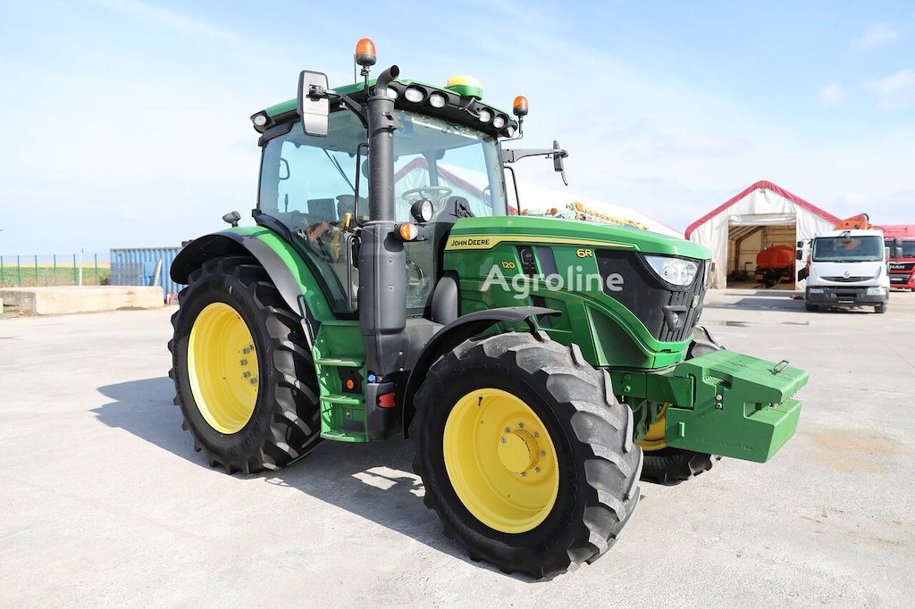 John Deere 6120R traktor točkaš