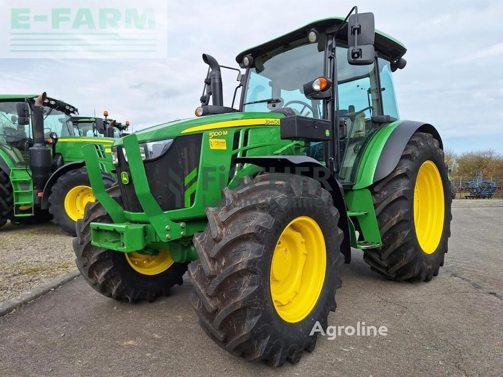 John Deere 5100m traktor točkaš