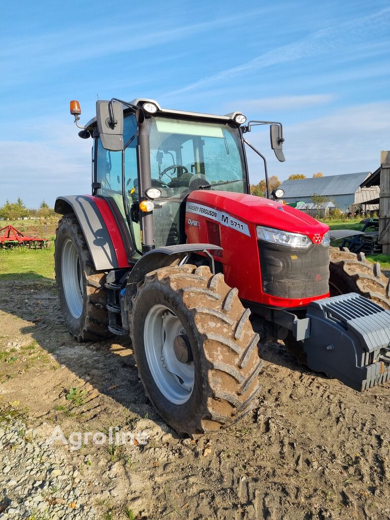 Massey Ferguson 5711 traktor točkaš