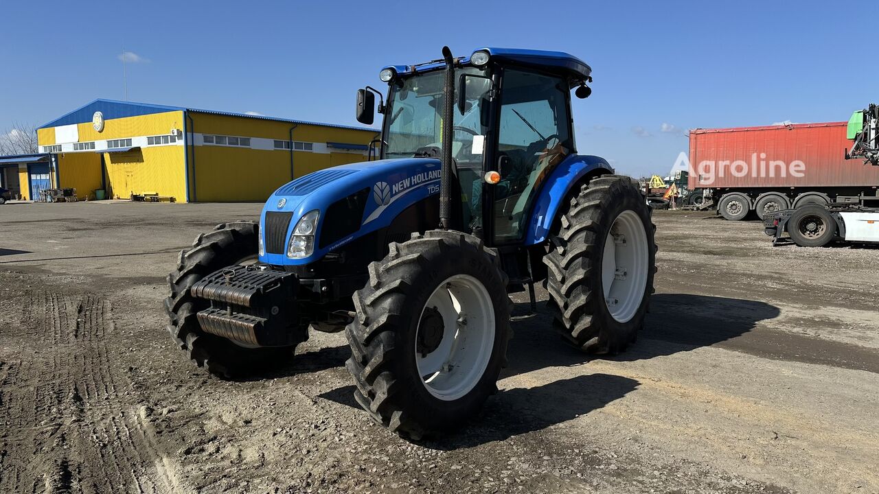 New Holland TD traktor točkaš
