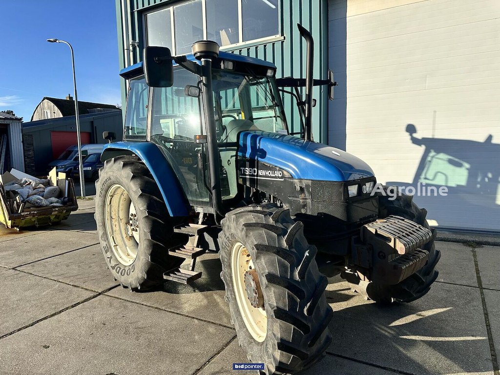 Prodaje se New Holland TS 90 traktor točkaš na aukciji