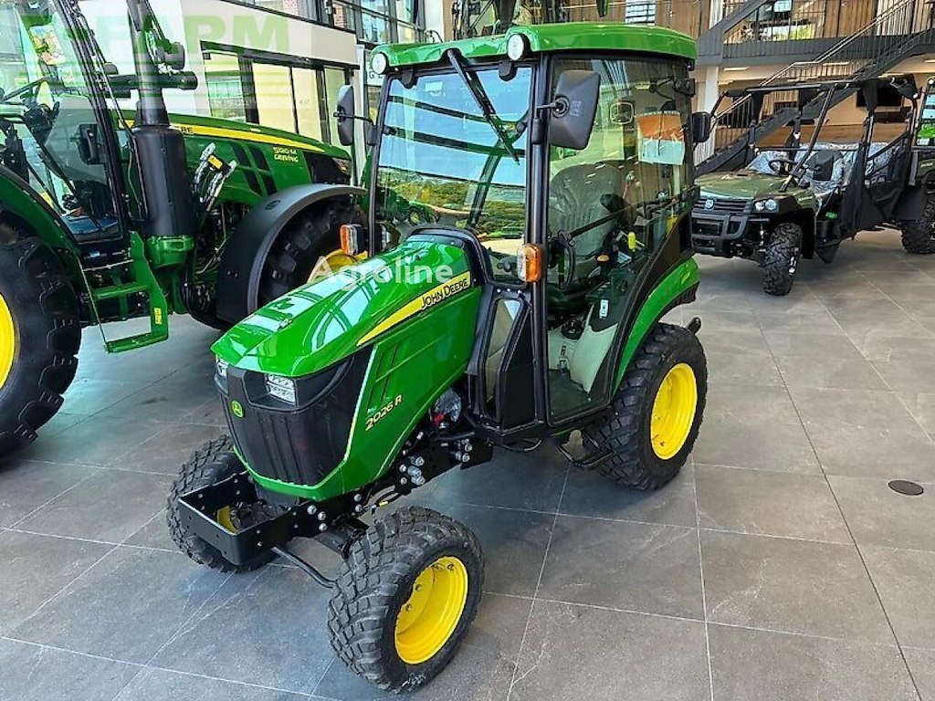 John Deere 2026r mini traktor