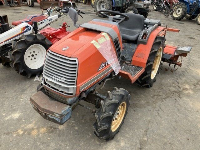 Kubota TRACTOR(Kubota) mototraktor