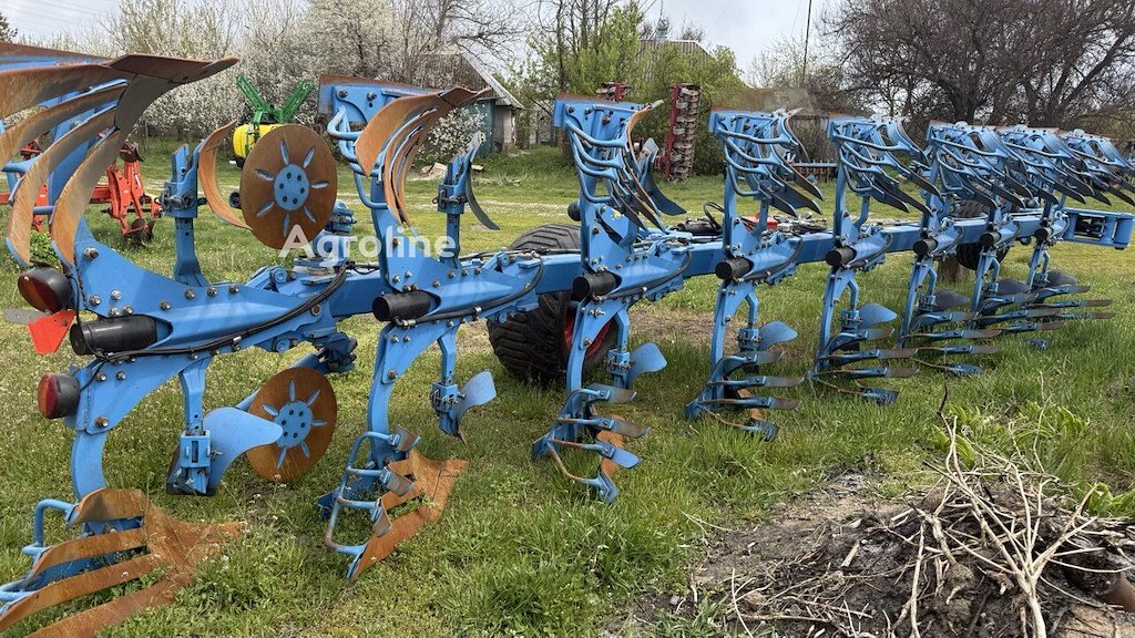 Lemken Diamant 11 7+1 on land reverzibilni plug