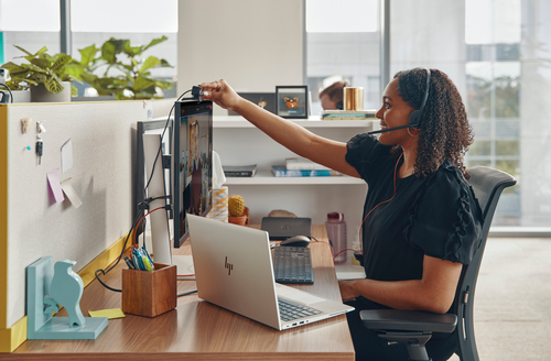 Slušalice HP Poly Blackwire 3225 Stereo USB-C Headset +3.5mm Plug +USB-C/A Adapter/8X229AA/crna