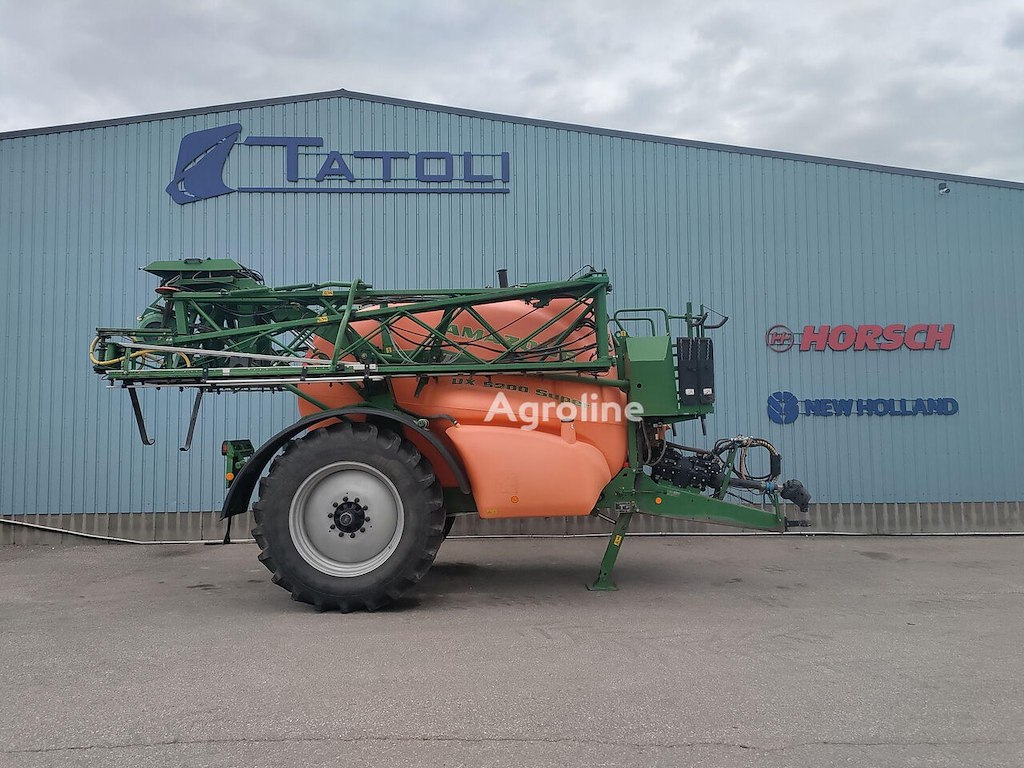 Amazone UX 5200 Super nošena prskalica