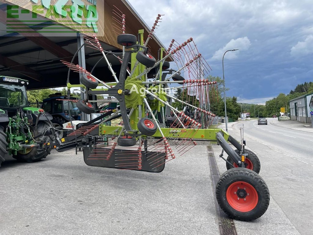 Claas liner 2800 sakupljač sena