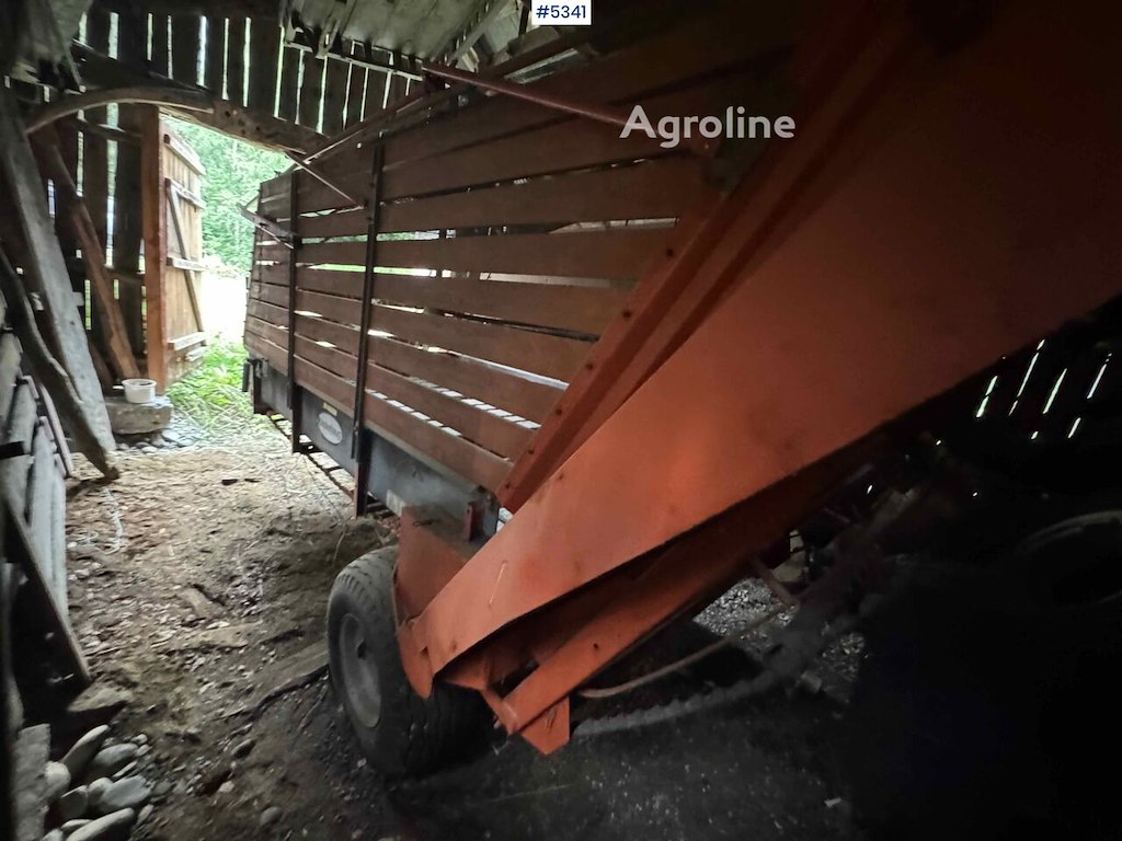 Underhaug Avlesservogn samoutovarna prikolica