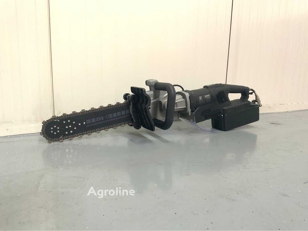 Prodaje se UF Equipment DC839 akumulatorsku testeru na aukciji