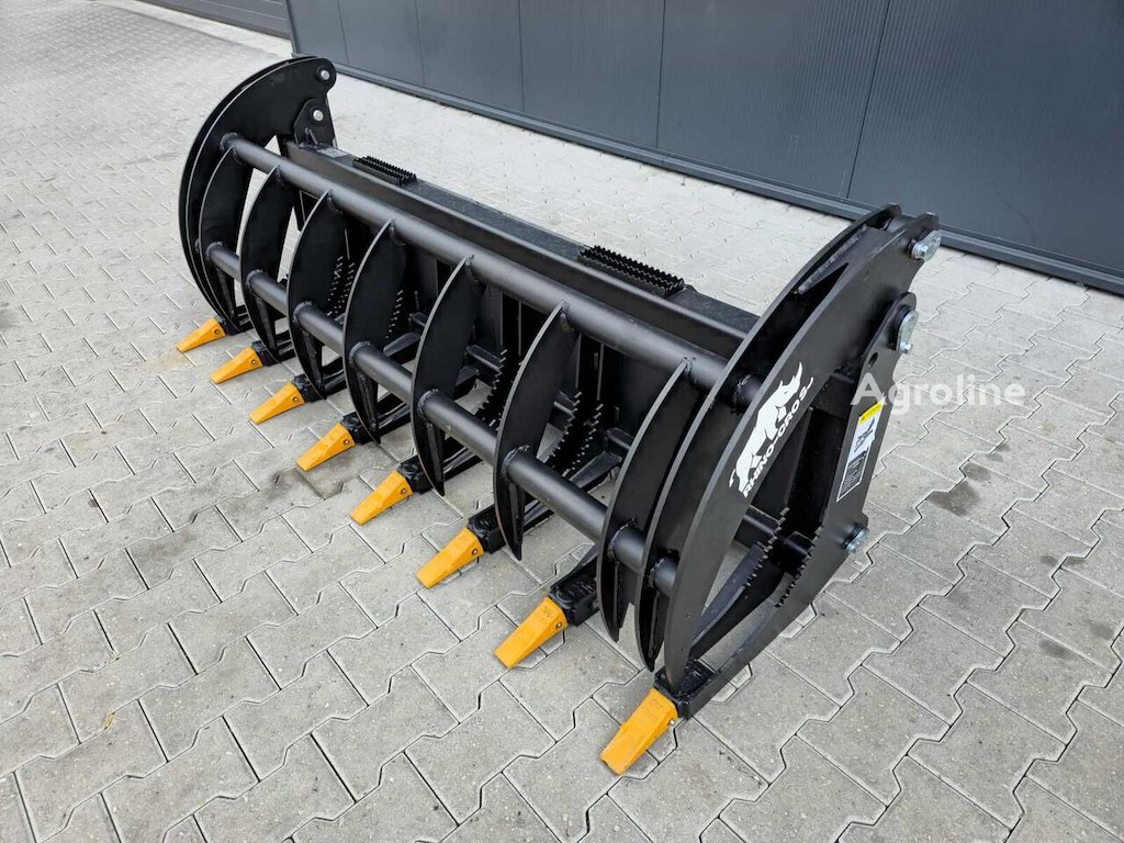 Prodaje se Rhino-Cross 78 inch heavy duty fork grapple hvatač silaže na aukciji