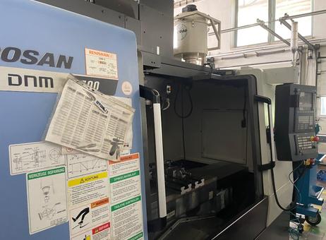 Vertikalni mašinski centar DOOSAN DNM 5700